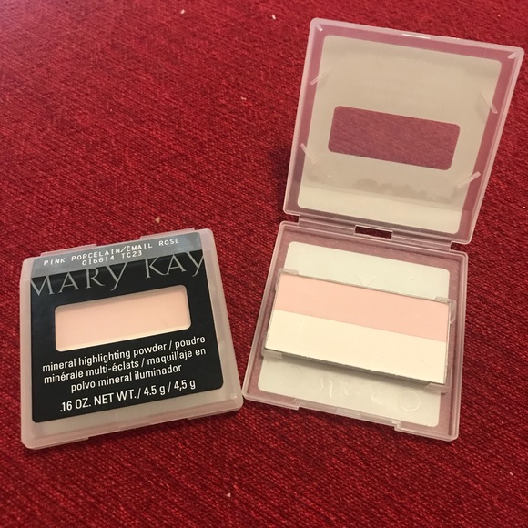 Mary Kay | Makeup | Mary Kay Mineral Highlighting Powder | Poshmark